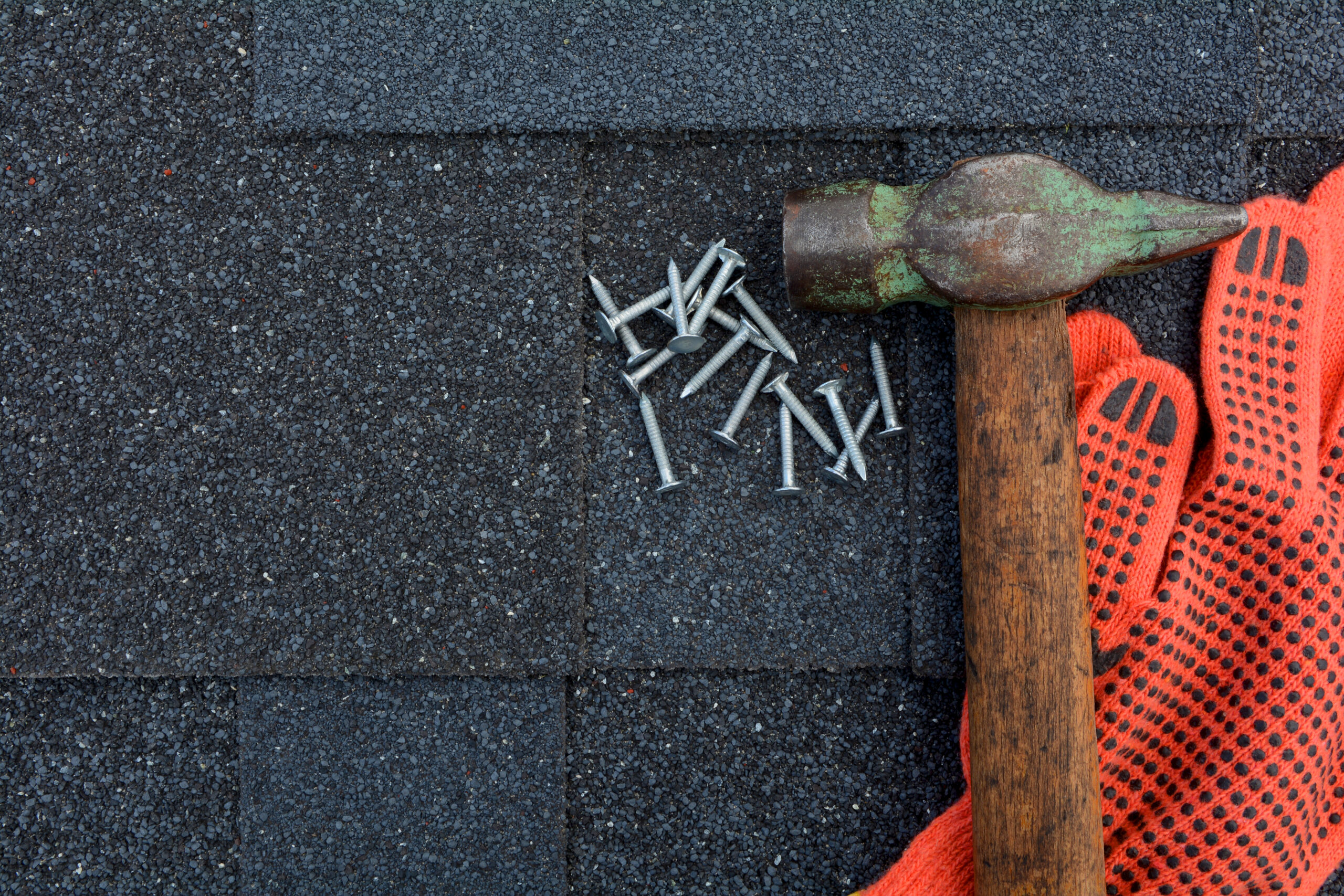 The Roofer’s Guide to Equipment Floater Insurance